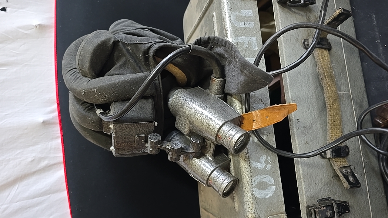 Nattvisioneringsenhet PNW-57 A ombyggd | Fleasy - flea markets easy