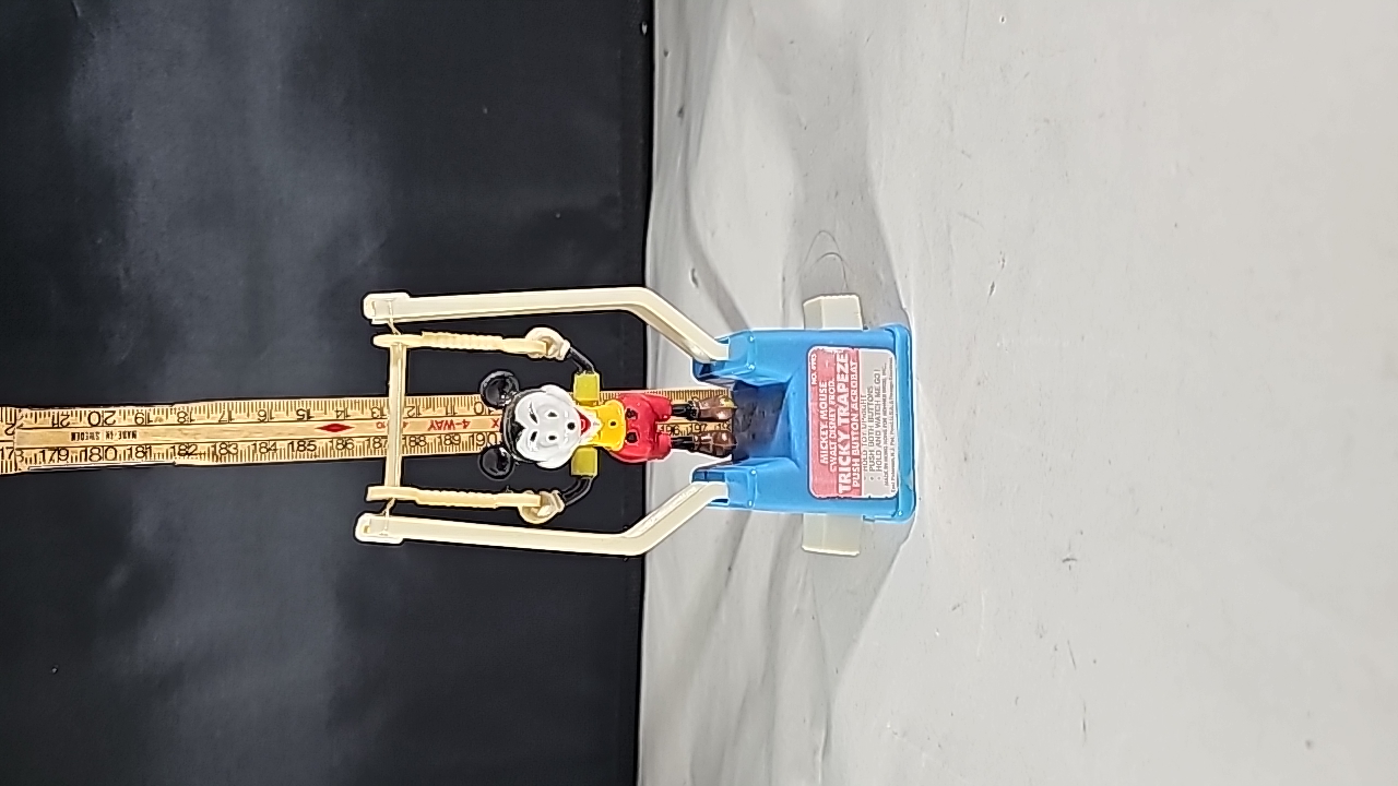 Vintage Disney Mickey Mouse 1975 Trapez | Fleasy - flea markets easy
